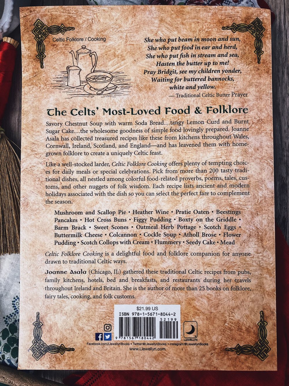 Book Review: Celtic Folklore Cooking by Joanne Asala | Witchcrafted Life
